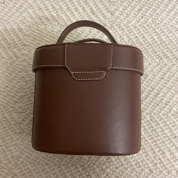 Meli Melo | Bags | Meli Melo Kitty Argan Brown Leather Cross Body Bag ...